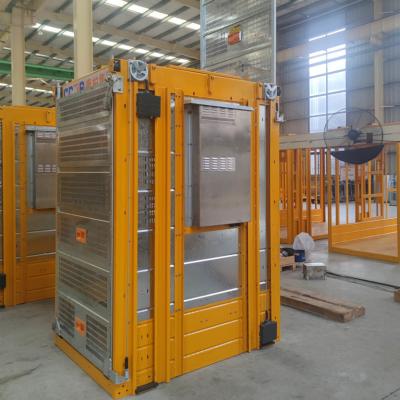 China Mast Climbing Construction Lift Utilizing PLC Control and Frequency Converter for Vertical Transport on Construction Sites for sale