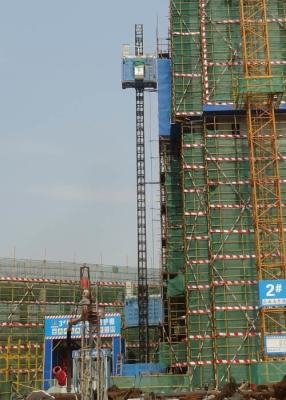 China SC200BD Rack And Pinion Hoist 2000KG Payload With Multiple Doors / Flaps Choice for sale