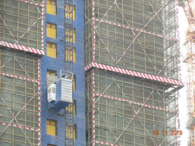 China Remote Control Tall Towers 250m Passenger And Material Hoist for sale