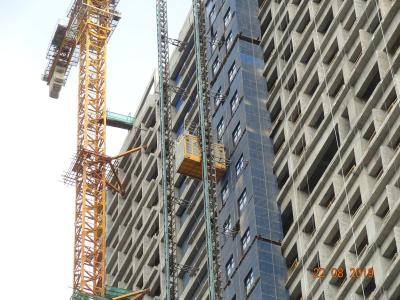 China Heavy Duty 3 Doors Building Site Rack And Pinion Lift System for sale