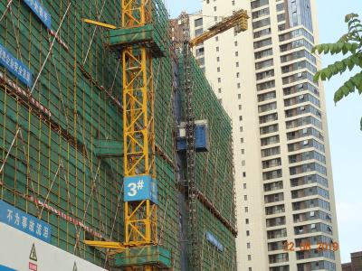 China Construction Site 3000Kg Rack And Pinion Hoist for sale