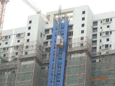 China VFC Motor Control 2000 Kg 400m Construction Site Lift for sale