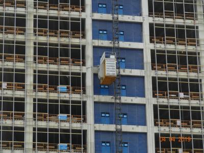 China Modular Q345B Cool Roll Steel Plate 450m Construction Site Lift for sale