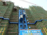 China Passenger and Material Hoist Equipped Deceleration Device made by Robots and Tool Fixtures Ensuring and Safe Material Handling for sale