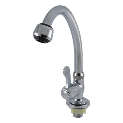 China 360 Degree Rotating Kitchen Faucet with Zinc-Alloy Construction and Chrome Finish for Hotel Applications for sale