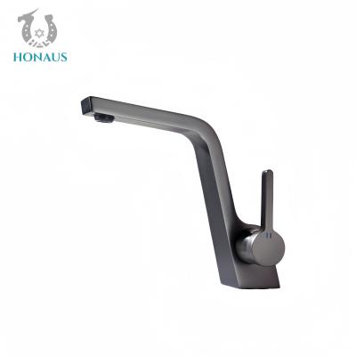 China Modern Brass Wash Basin Faucet Hot Cold Water Deck Mounted Gravity Die Casting 90°C for sale