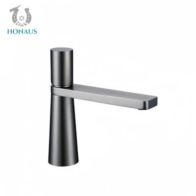 China Luxury Art Basin Faucet Brass Electroplated Hot Cold Water Mixer Deck Mounted for sale