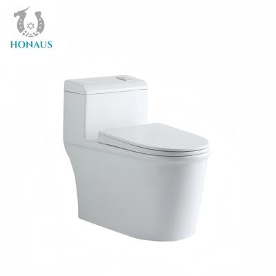 China Modern Ceramic One Piece Toilet Bowl Dual Flush 650x390x720mm Floor Mounted ISO CE for sale