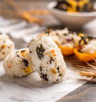 China Authentic Japanese Yaki Sushi Nori Sheets Premium Quality Dark Green Roasted Seaweed with 24 Months Shelf Life for sale