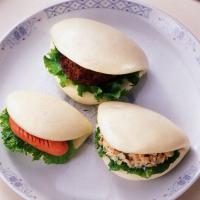 China Oem Acceptable Baozi Frozen Steamed Bun Steamed Stuffed Bun Chinese Dim Sum Snacks Shaomai Siu Mai Shumai for sale