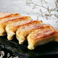 China High Quality Source Manufacturer Delicious Quick Japanese Style Steamed Dumplings Fried Frozen Jiaozi Gyoza for sale