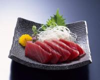China Sashimi Grade Frozen Yellowfin Tuna Loin with 24 Months Shelf Life Vacuum Packed Low-Carb for sale