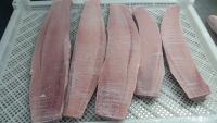 China Sashimi Grade Frozen Yellowfin Tuna Loin with 24 Months Shelf Life Vacuum Packed Low-Carb for sale