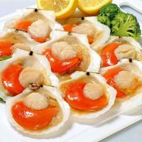 China HOT SELLING High Quality Frozen Half Shell Scallop for sale