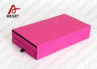 China Recycled Pretty Paper Packaging Box With Handle UV Varnish Suface for sale