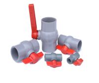 China Anti Corrosion PVC Ball Valve Socket DN15-DN100 Internal Thread for sale