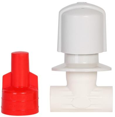 China DN15 Globe PVC Shut Off Valve Anti Corrosion 2 Pvc Shut Off Valve for sale
