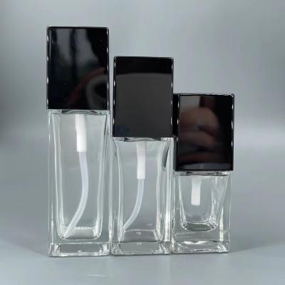 China Crystal Glass Perfume Spray Bottle 30ml 50ml Leakproof Refillable Empty for sale