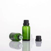 China Green Essential Oil Glass Dropper Bottles 5ml 15ml 100ml Low Borosilicate Glass for sale