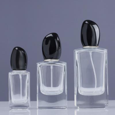China 30ml 50ml Crystal Glass Perfume Bottles Square Reusable ISO9001 Spray Bottle for sale