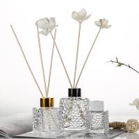 China Crystal Glass Square Diffuser Bottle 50ml 80ml 200ml with Sticks for Aromatherapy for sale