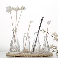 China Crystal Glass Empty Oil Diffuser Bottles 50ml 100ml 200ml Square Aromatherapy for sale