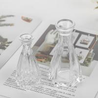 China Crystal Glass Empty Oil Diffuser Bottles 50ml 100ml 200ml Square Aromatherapy for sale