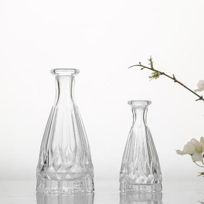 China Crystal Glass Diffuser Bottle 100ml with Sticks Washable Square Candle Jar for sale