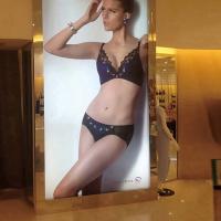 China PVC Inkjet Creative Media Vinyl 1.2m Matte Inkjet Vinyl Media for sale