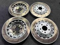 China Rotor Drill Car Spare Part One Piece Brake Disc For Mitsubishi OEM High Temperature Resistance Auto Spare Parts Two-Piece Front Brake Disc for sale
