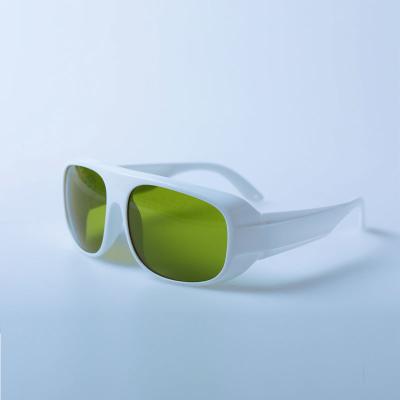 China Laser Safety Glasses OD7+ 52 Frame for 755nm 808nm 1064nm Nd Yag Laser Polycarbonate for sale