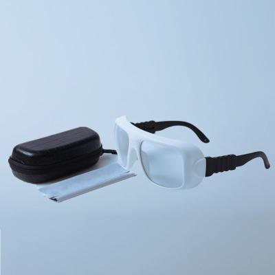 China OD6+ CO2 Laser Protection Glasses 9000-11000nm Laser Safety Goggles 90% Transmittance for sale