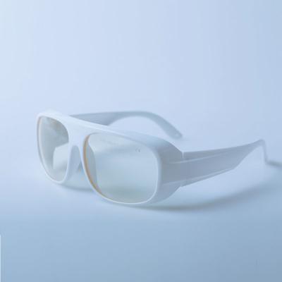 China 2700-3000nm OD6+ Clear Eye Protection Safety Glasses for Er Laser 80% Transmittance for sale