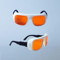 China OD5+ Laser Safety Glasses 200-540nm Protection Goggles for Green Laser Excimer Ultraviolet for sale