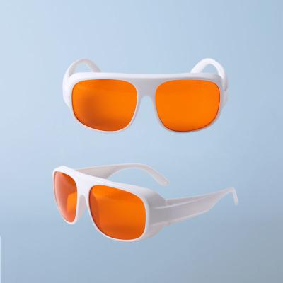China Laser Safety Glasses OD5+ 200-540nm for Cutting Machine Heating Equipment Skin Beauty for sale