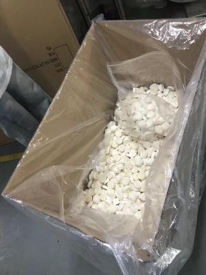 China Electrostatic Filter Paper Non-woven Fabric Hot Air Cotton 99.99% BFE 120℃ Heat Resistant for sale