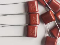 China 1.6UR Practical Metalized Film Capacitor , Rustproof 0.1 Uf Polyester Capacitor for sale