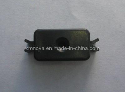 China Eco-Friendly Easy to Install WPC Decking Plastic Clips with E0 Environmental Standard for sale