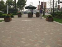 China Suitable for Parking Lots and Common Lanes Brown Water Permeable Brick / Block Pavement for sale
