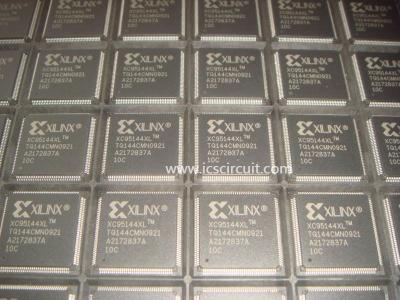 China PCN Programmable IC Chip DC XCS40-3PQ208I Spartan and Spartan-XL FPGA Families for sale