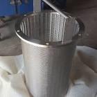 China 2.03mm Wire Diameter Wedge Wire Baskets With High Weave Density And Twill Weave for sale