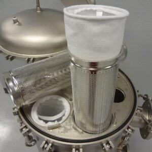 China High Performance Baghouse Filter Cages With 3000L/Hour Capacity And 7 10 Mm Thickness for sale