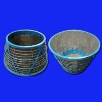 China Smooth Edge Treatment and Plain Weave Wire Mesh Baskets for Versatile Applications for sale