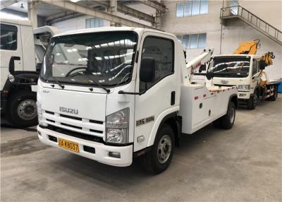 China Standard Emission Road Wrecker Truck , Isuzu Truck Wreckers For Highway for sale