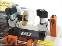China Defu 238BS Manual Key Cutting Machine ABS and Steel 110V/220V/50HZ Voltage External Cutter for sale