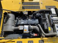 China Komatsu PC220 Excavator Stable and Safe Operations for Your Excavation Needs for sale