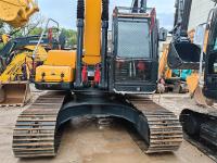 China Used Hyundai Excavator 220LC-9S 136KW Engine Power 22100kg Operating Weight for sale