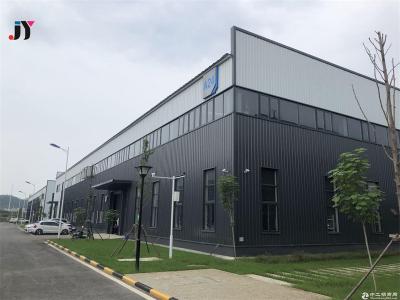 China Customizable Prefab Steel Building with Clear Span Design and ISO9001/SGS Certificate for sale