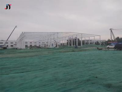 China 50-Year Life Span Prefabricated Cattle Farming Barn with Q235 Carbon Steel Structure for sale