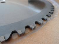 China Disposable Cermet Tipped Cold Saw Blade 250mm for Solid Bar Tube and Pipe Cutting for sale